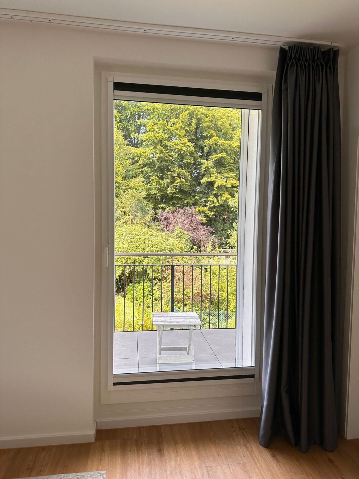 6.Product ®️ Blackout system for doors, windows and skylights (two ...