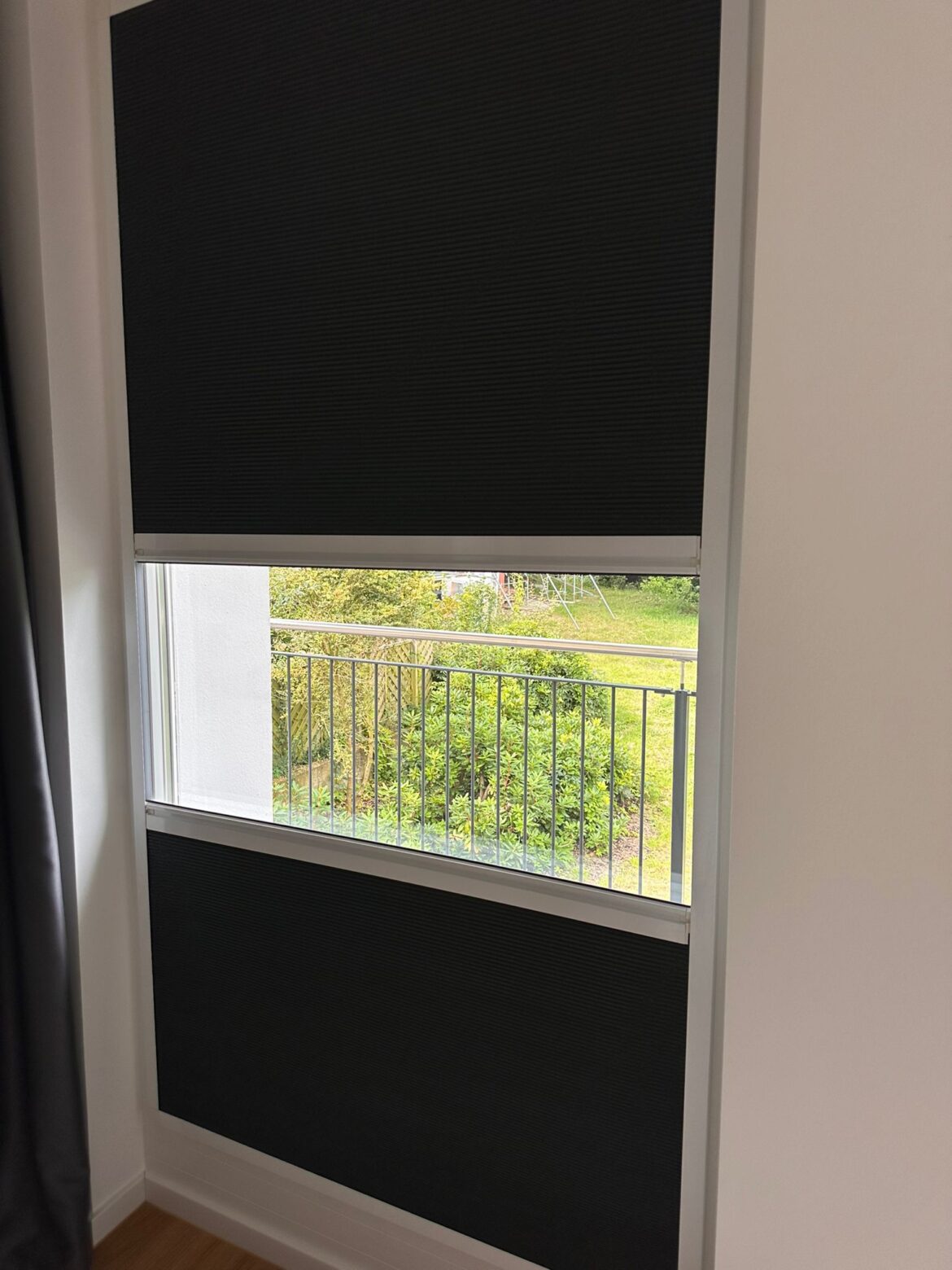 6.Product ®️ Blackout system for doors, windows and skylights (two ...